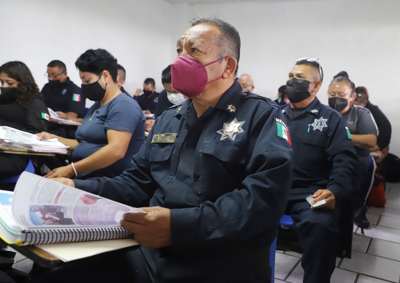 POLICÍAS DE ECATEPEC REGRESAN A LAS AULAS A TERMINAR LA PREPA – Diario ... POLICÍAS DE ECATEPEC REGRESAN A LAS AULAS A TERMINAR LA PREPA – Diario ...
